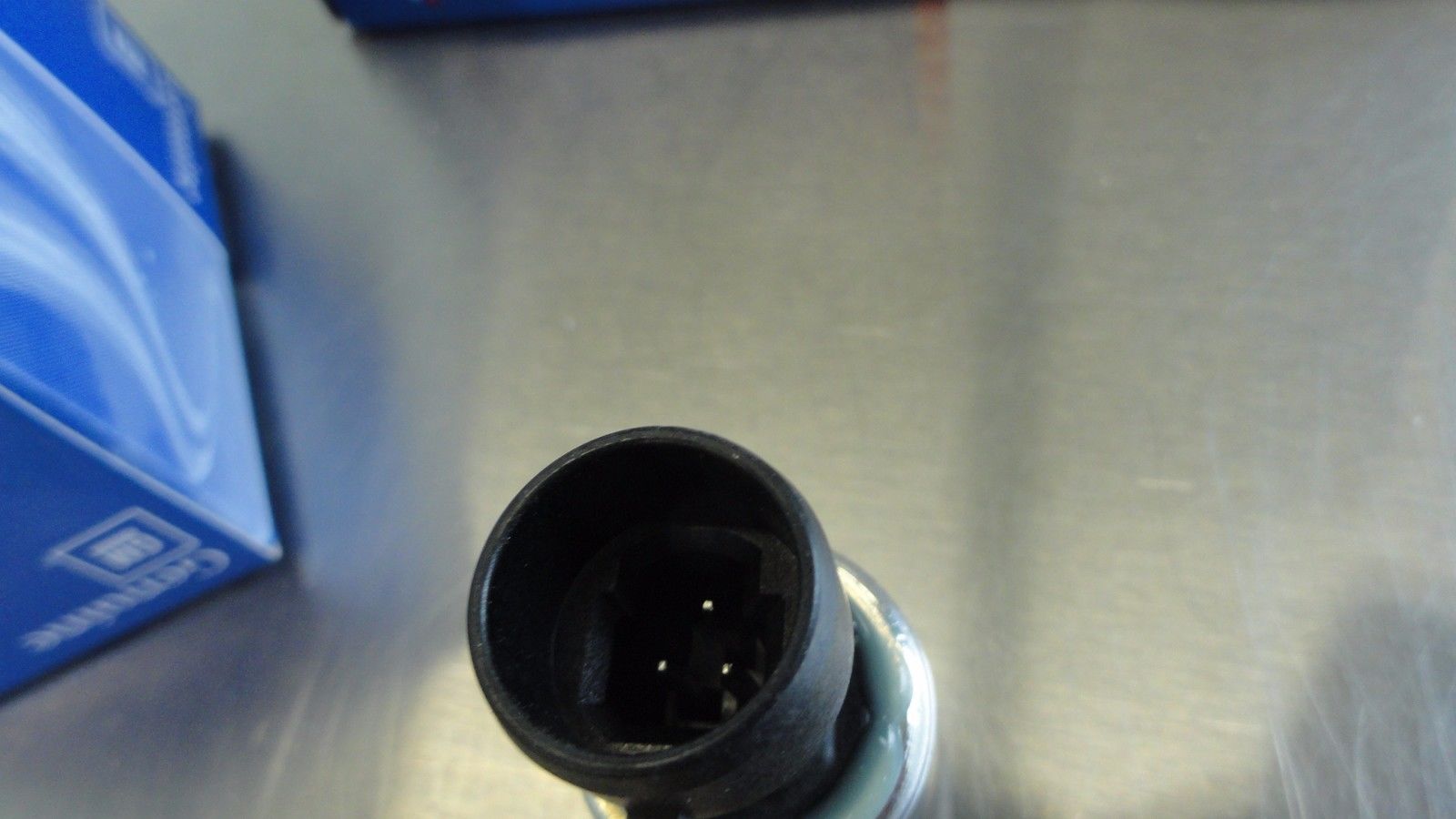 AC Refrigerant Pressure Sensor – Keen Parts