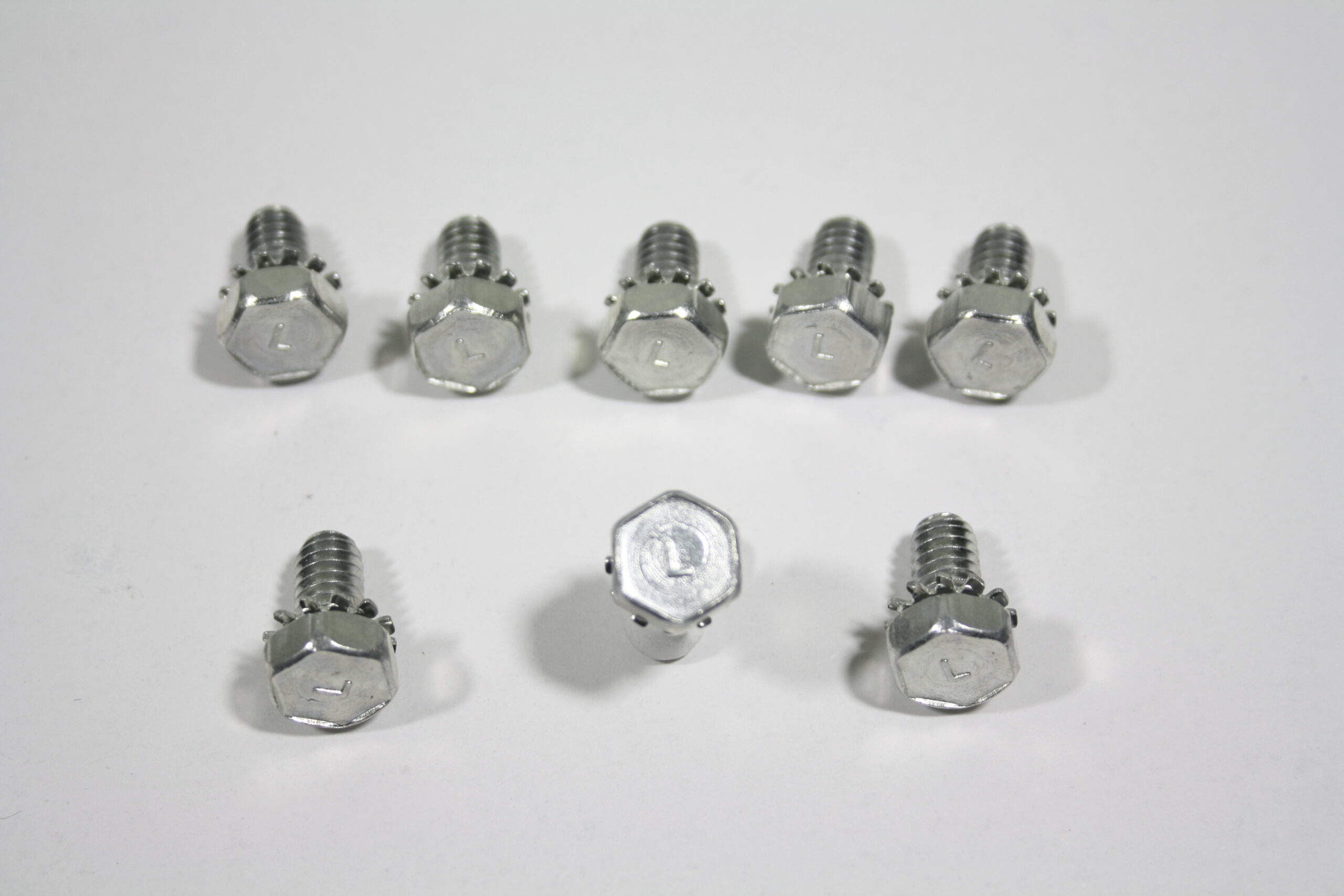 Spark Plug Shield Bolt Kit - Big Block (170892) – Keen Parts