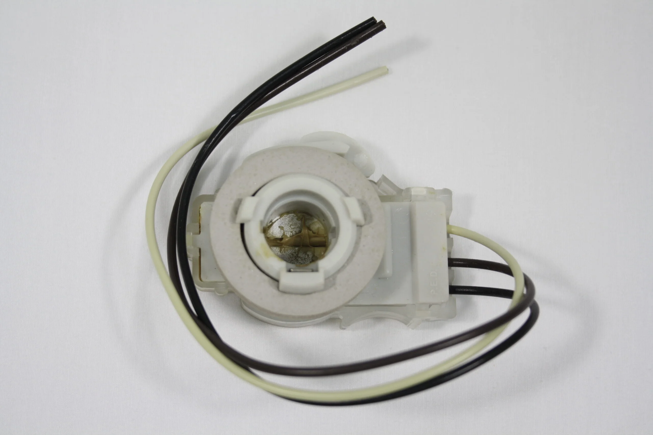 Front Turn Signal Socket – Keen Parts