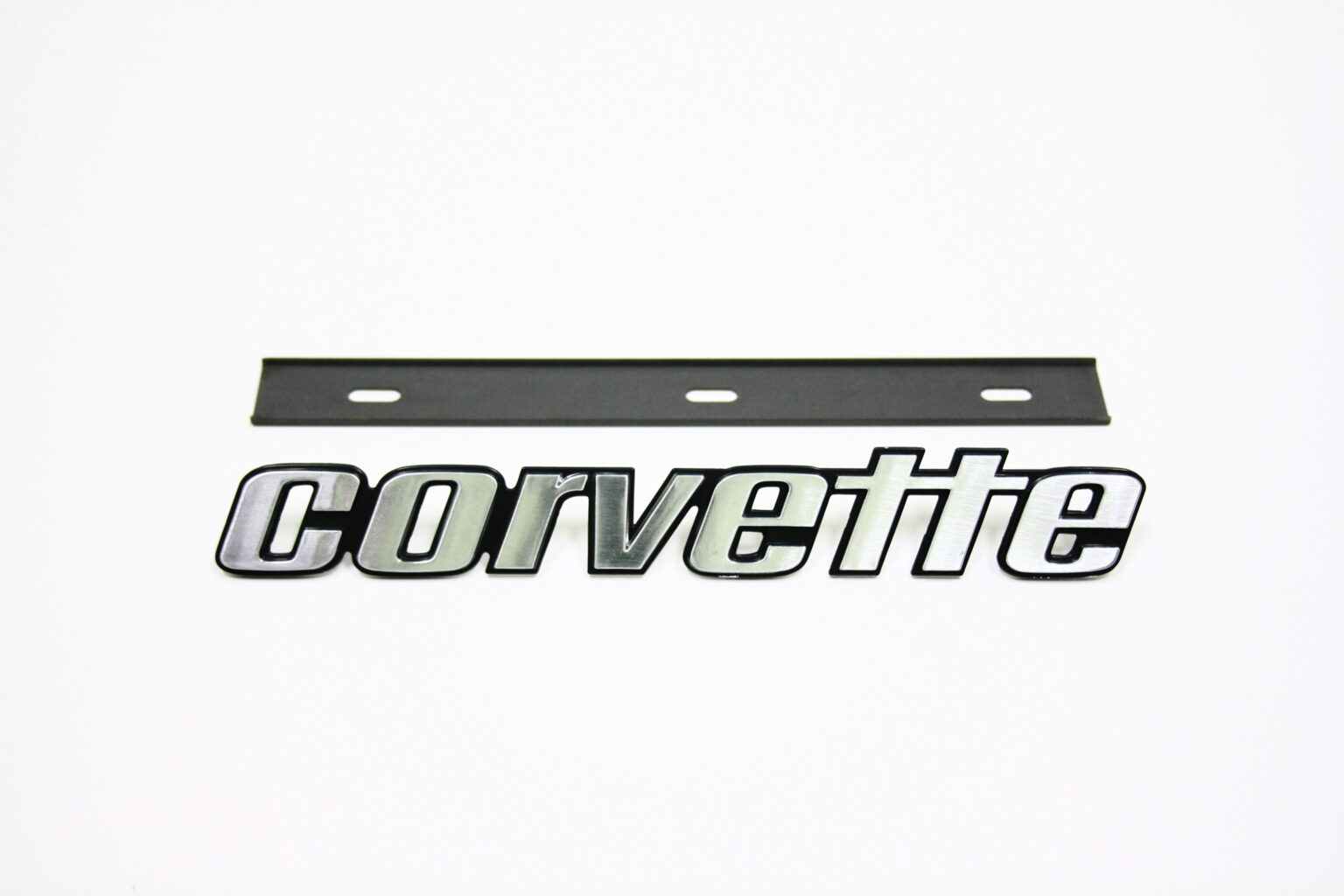 Rear Bumper Emblem (Corvette) (165049) – Keen Parts