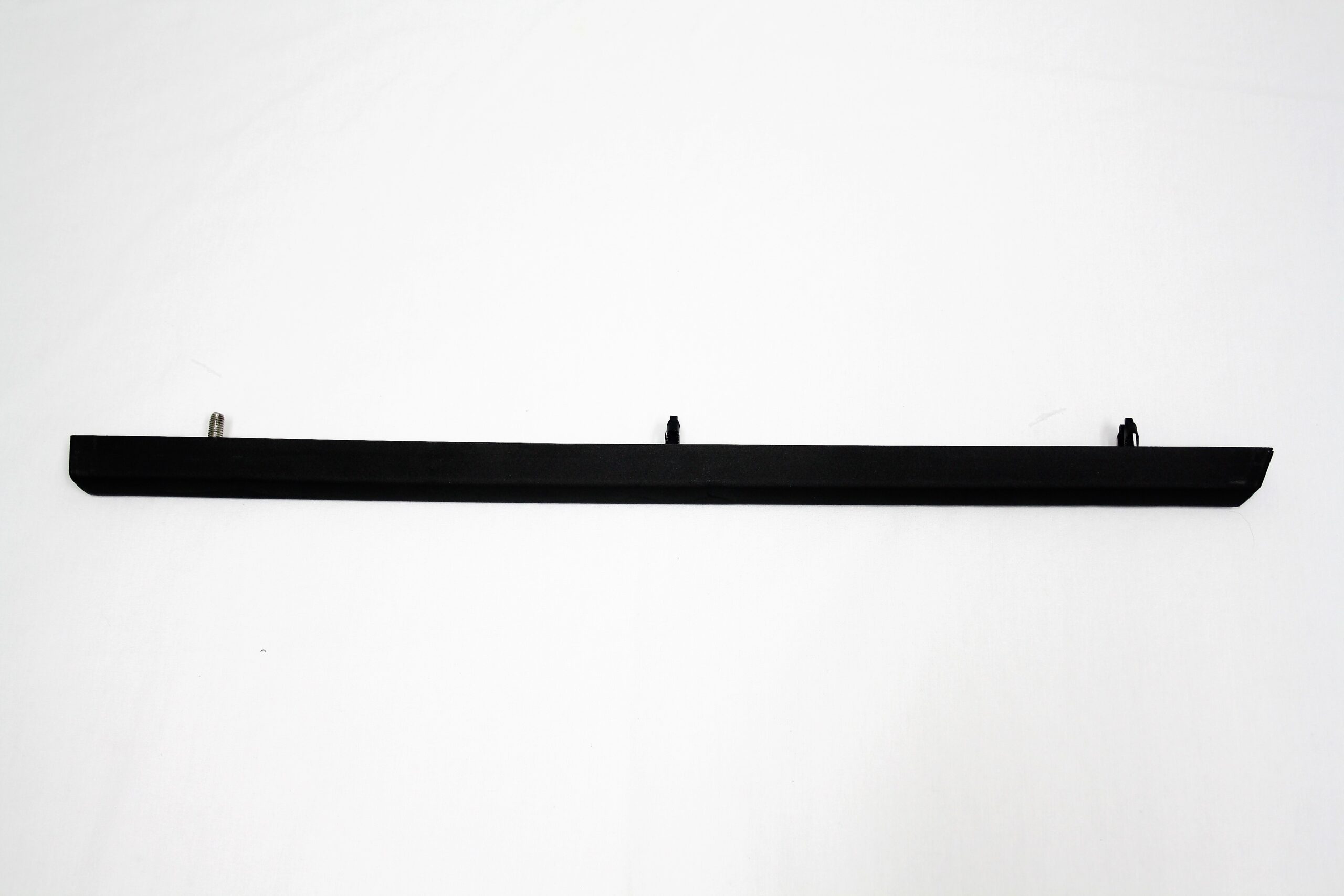 Front Bumper RH Side Moulding – Keen Parts