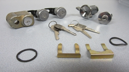 Deluxe Lock Set (Ignition Spare Tire Doors Rear Compartment # Keys ...
