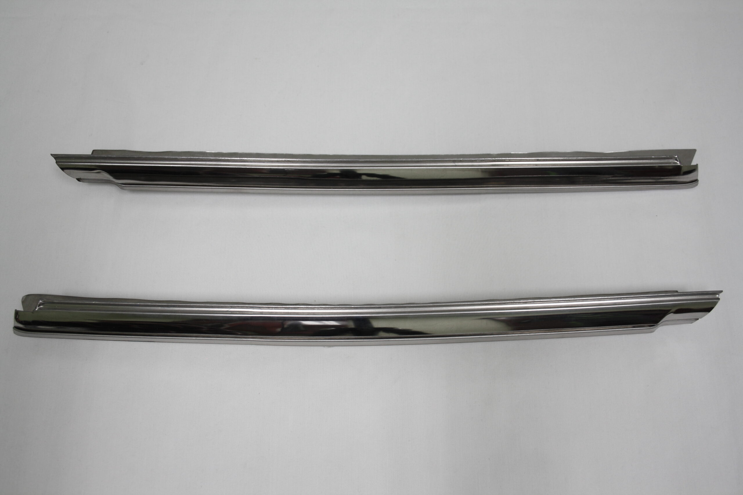 Windshield Pillar Molding (pair) (160125) – Keen Parts