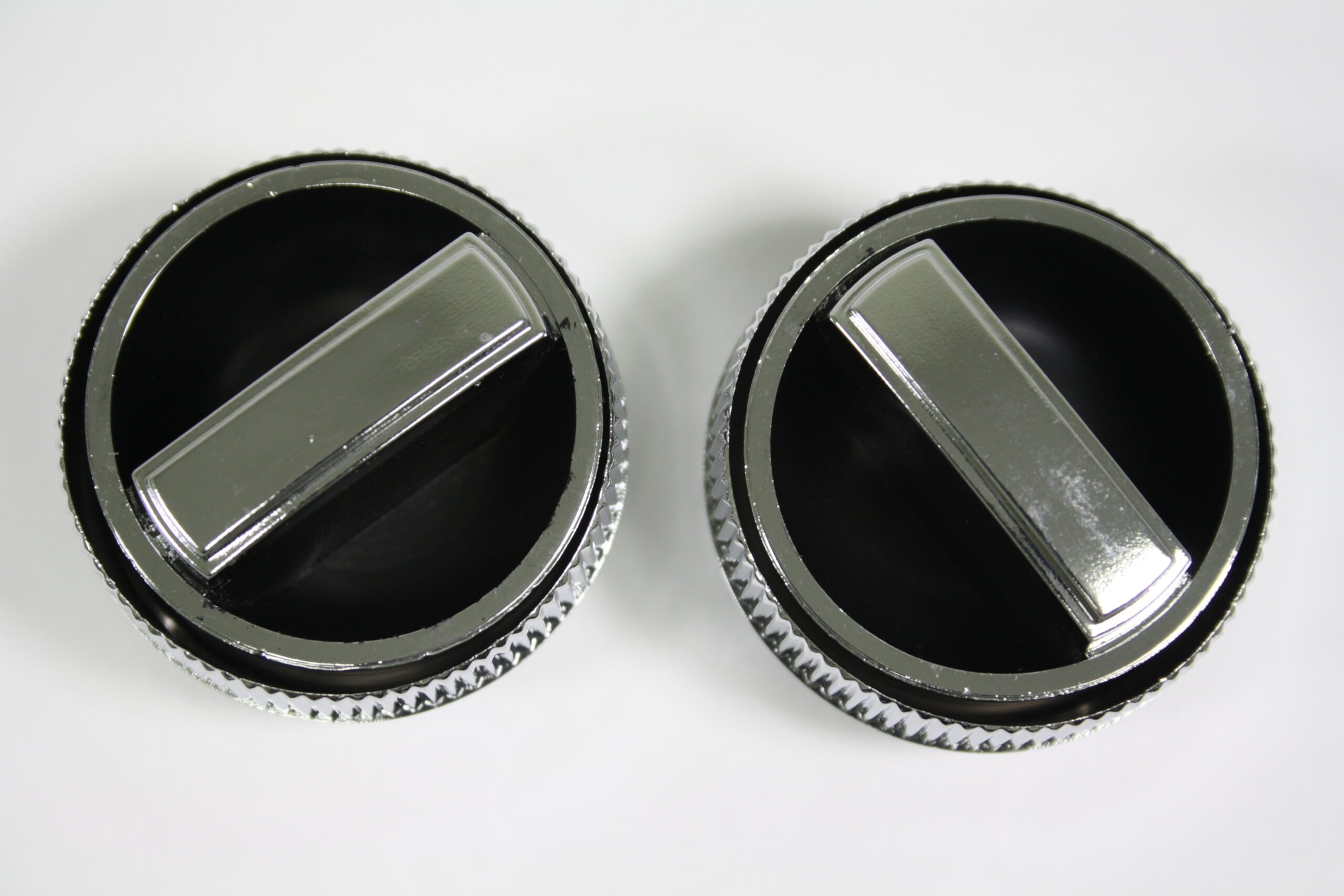 Radio Knobs and Bezels Set – Keen Parts
