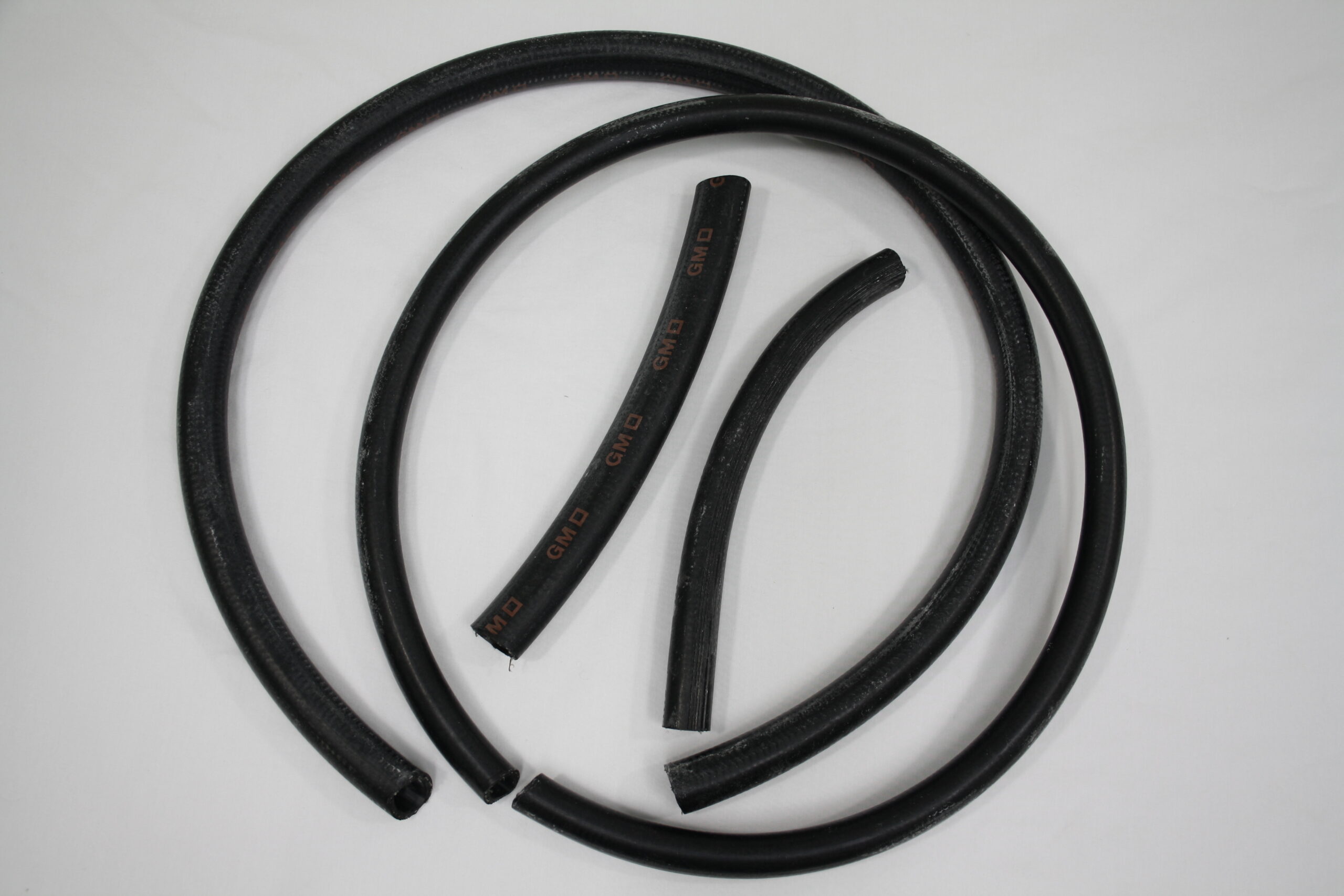 Ribbed Heater Hose Kit with GM Logo (4 hoses) (250024) – Keen Parts